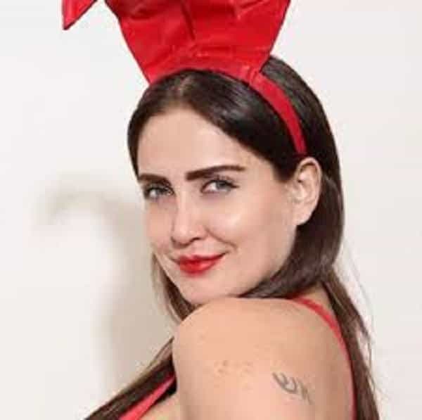 Celia Lora Wiki, edad, altura, novio, patrimonio neto, familia, carrera ...